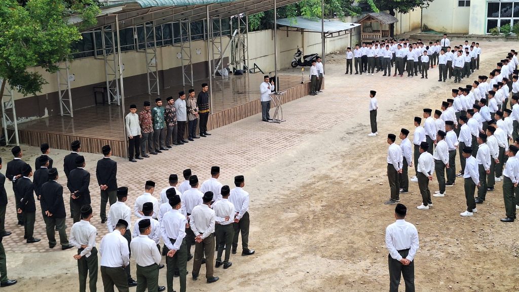 Apel Pagi Pesantren Terpadu Almuslim: Meniti Hari dengan Adab dan Rasa ...